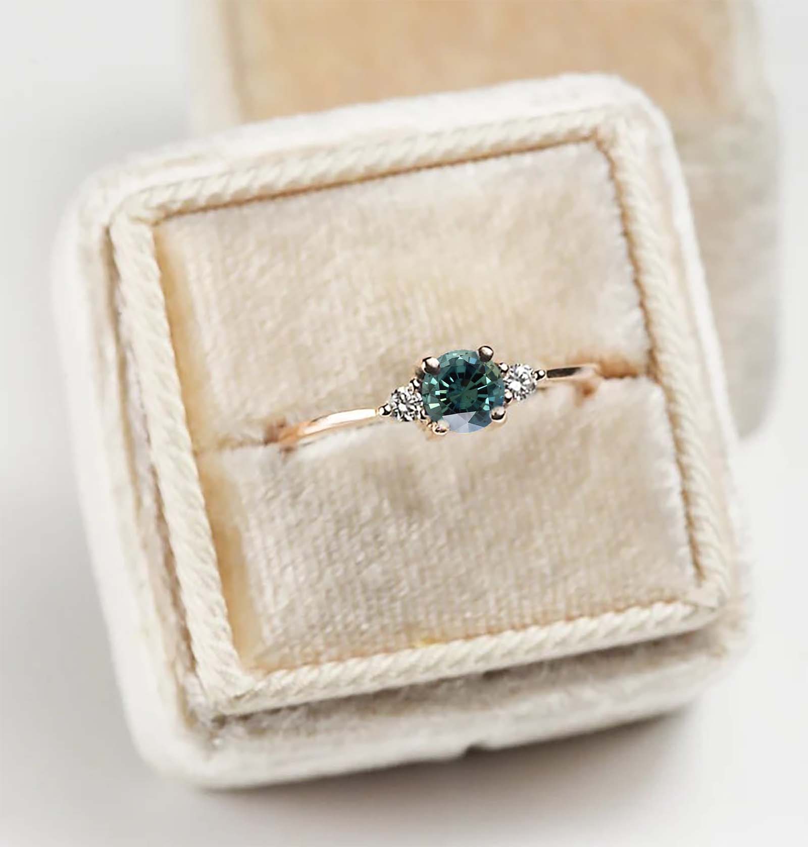 1.02ct Minimal Teal Sapphire Ring - DIORAH JEWELLERS