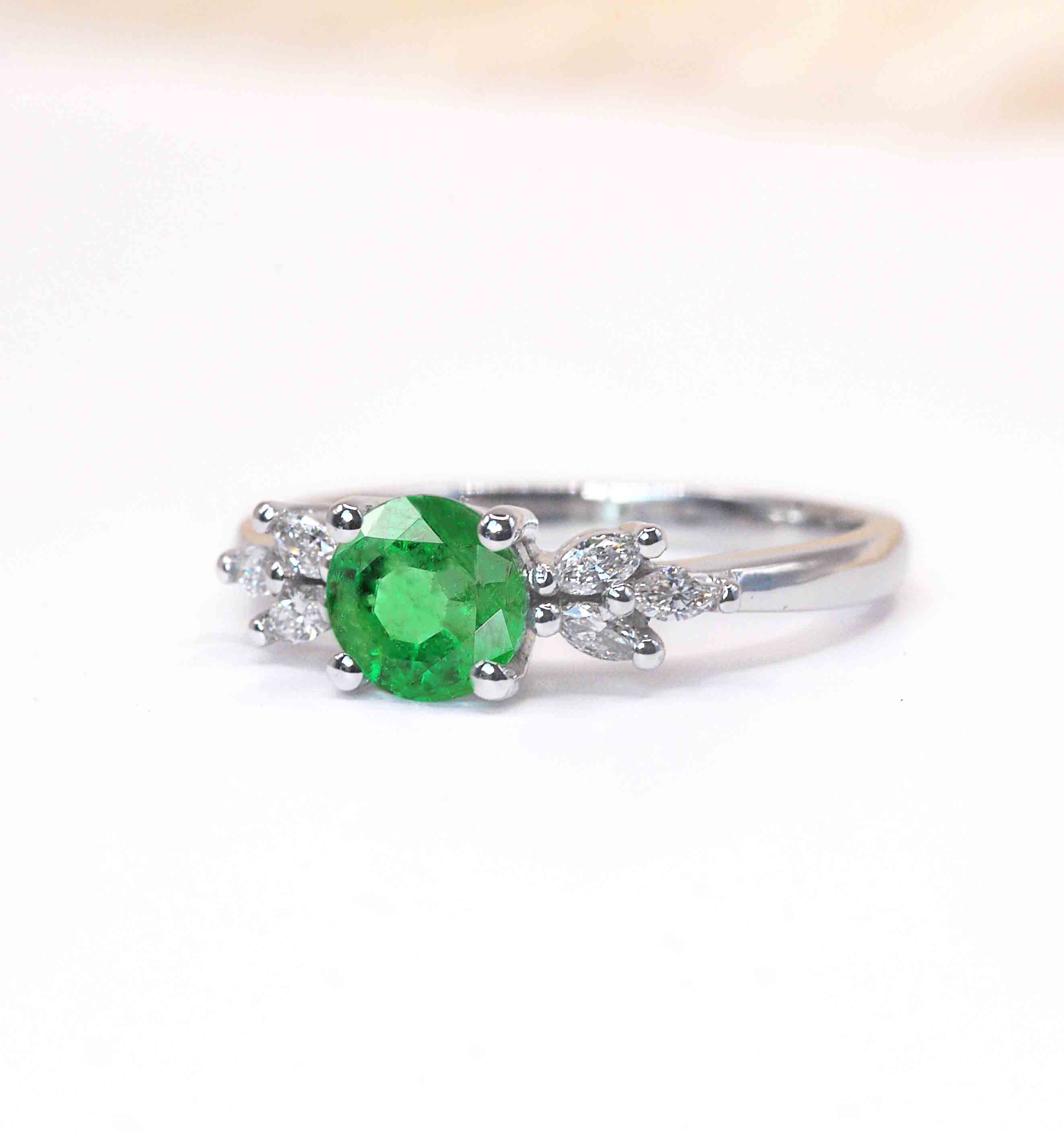 Natural 6mm emerald white gold ring - DIORAH JEWELLERS